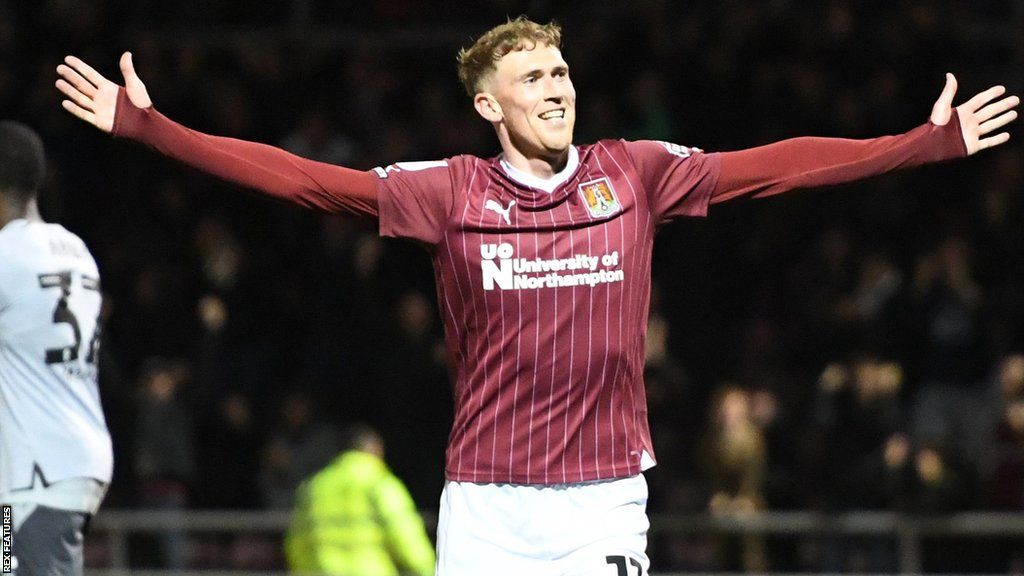 Northampton Town 3-1 Reading - BBC Sport