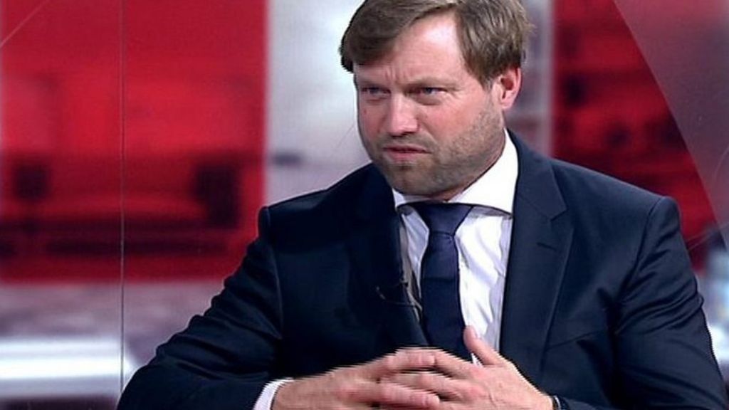 Alex Thomson: British sailor will bid to win Vendee Globe in 2020 - BBC ...