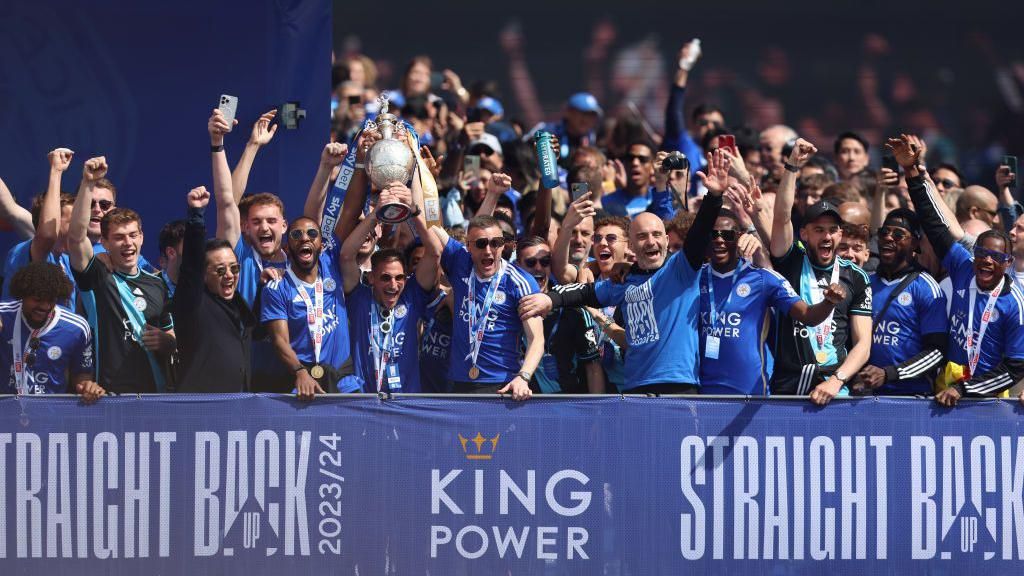 Leicester City podcast: Interviews from the Straight Back Up parade - BBC Sport
