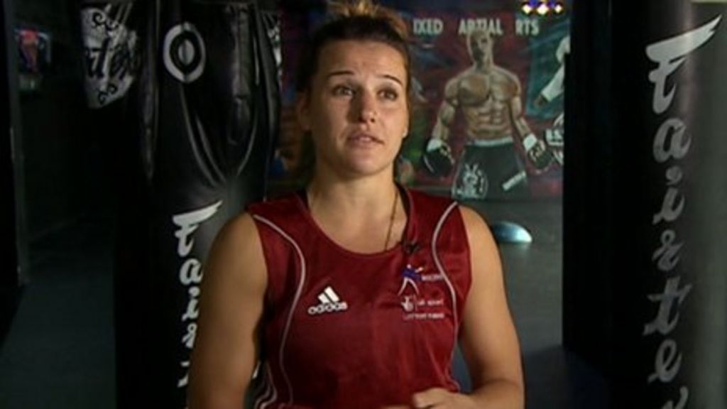 Chantelle Cameron: Boxer targeting Rio Olympics qualification - BBC Sport