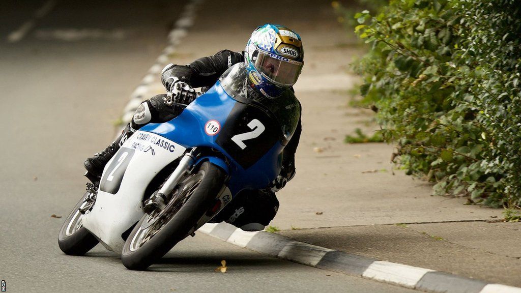 Manx Grand Prix: Dean Harrison grabs victory in Senior Classic race ...