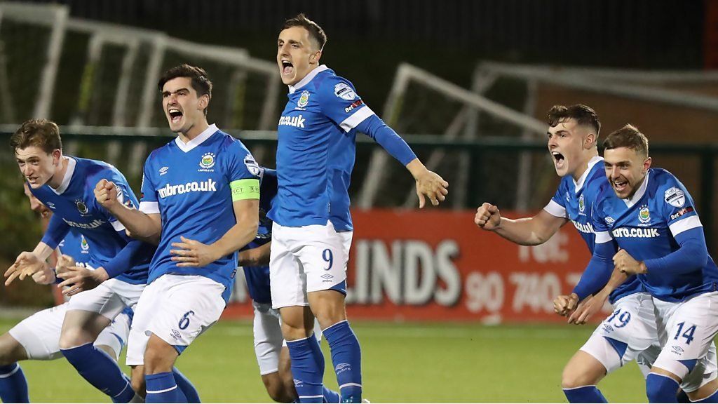 Linfield edge Cliftonville in Shield shootout - BBC Sport