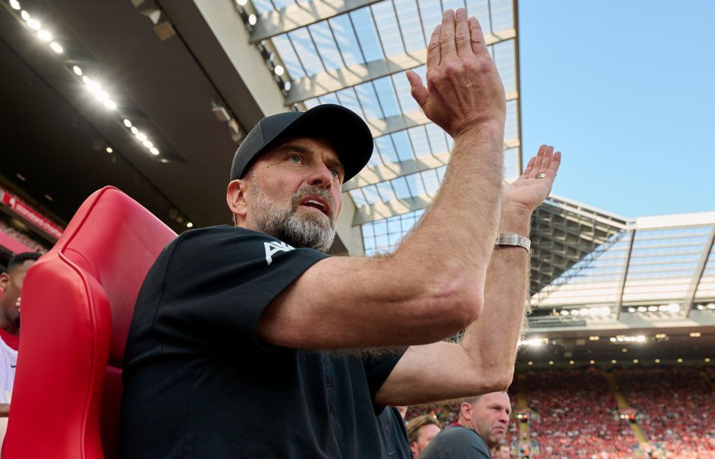 Liverpool news: Key images from Jurgen Klopp's Anfield farewell - BBC Sport