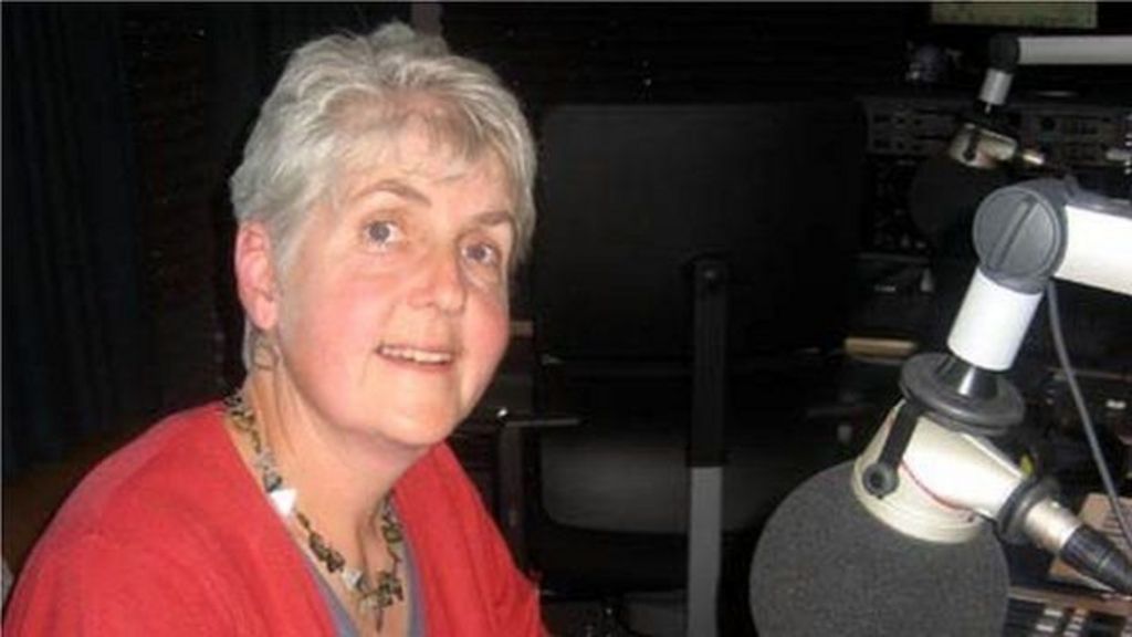 Lle oeddwn i: Angharad Tomos a Rala Rwdins - BBC Cymru Fyw