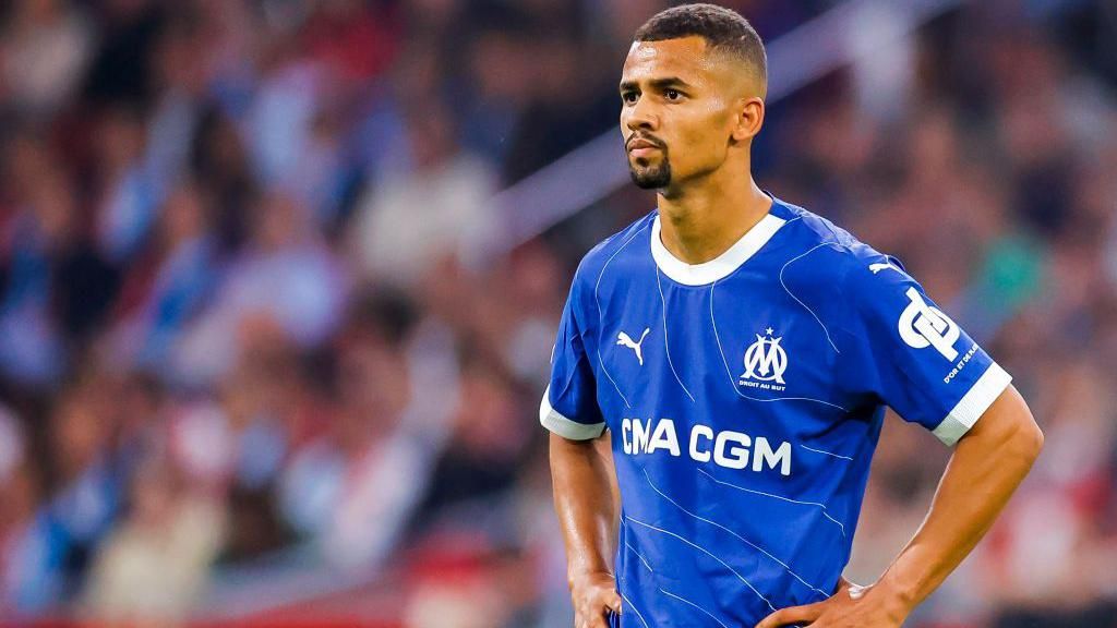 Iliman Ndiaye: New Everton signing 'a dynamic player' - BBC Sport