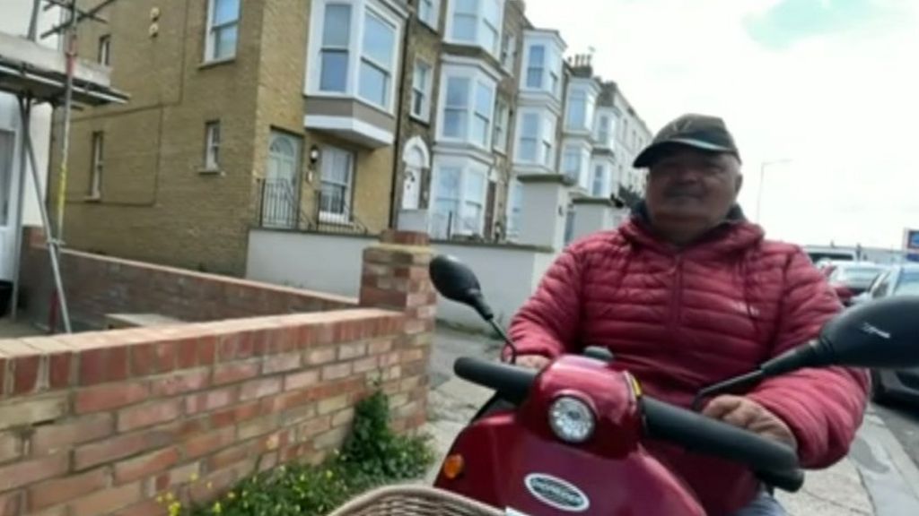 Cost of living crisis: Thanet charity 'out of answers' - BBC News