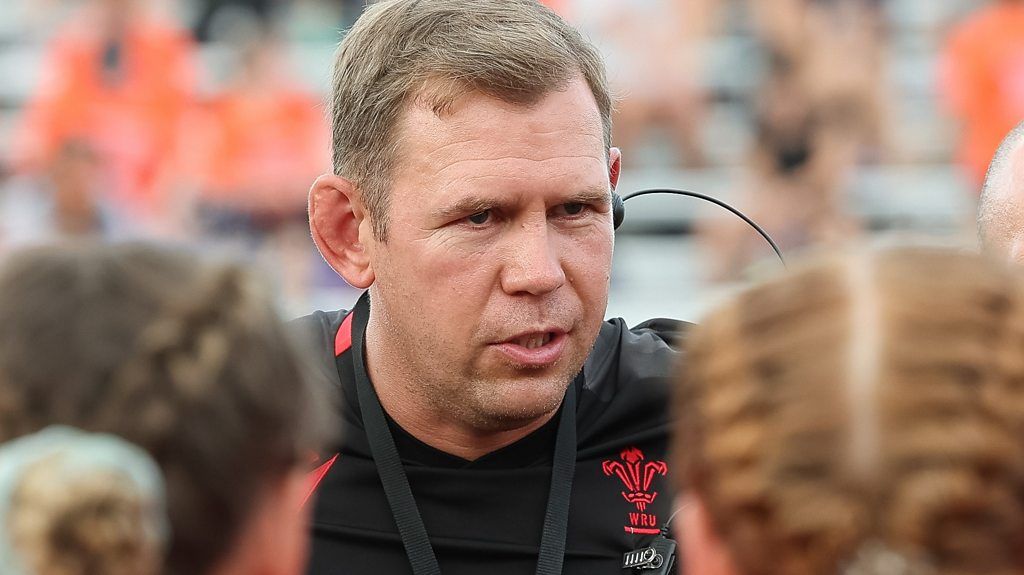 Wales coach Cunningham happy with selection headaches - BBC Sport