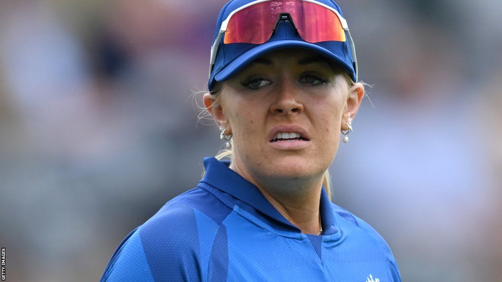 Women's Ashes: England bowler Sarah Glenn misses final ODI after ...