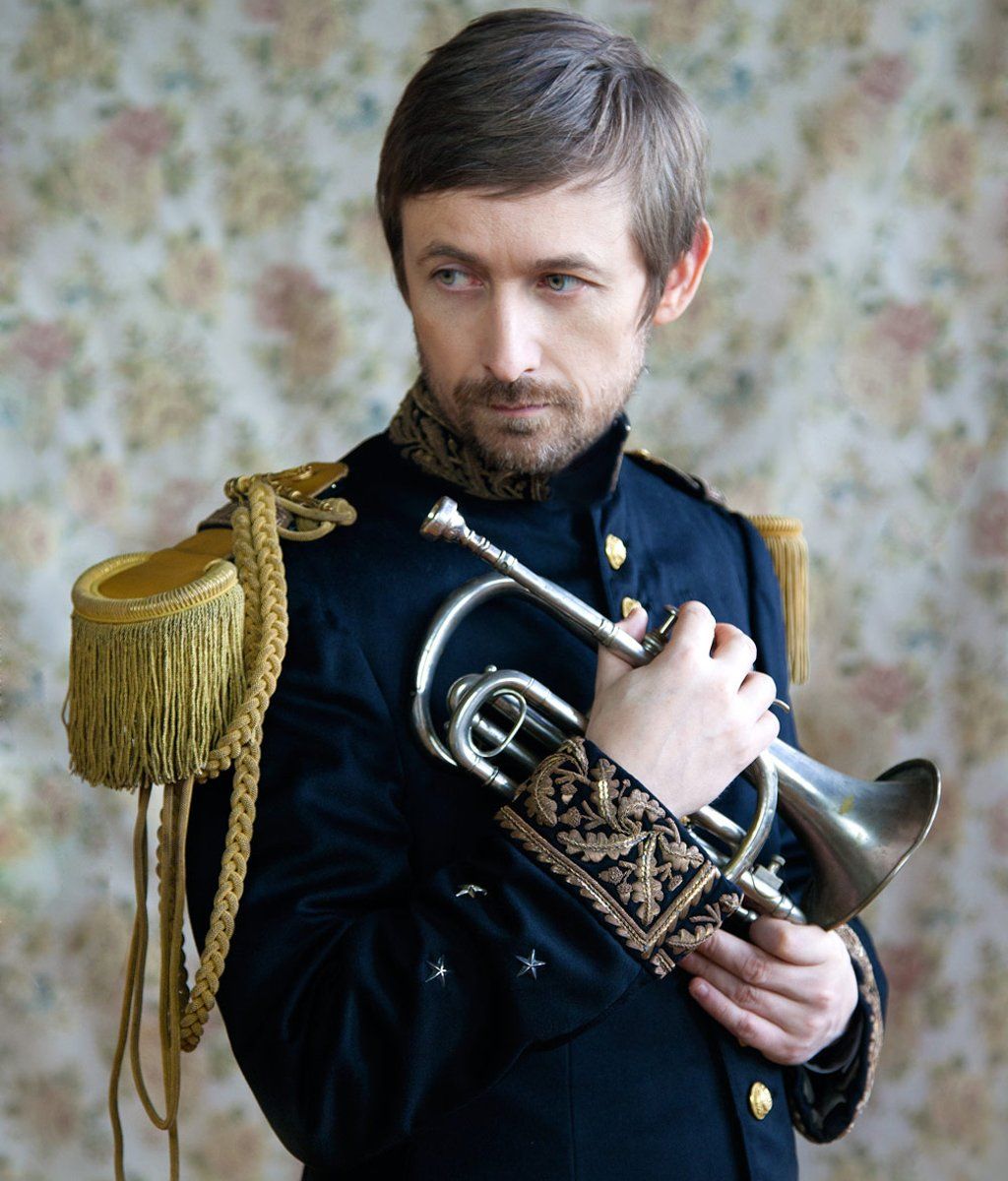 The Divine Comedy's Neil Hannon: I can't resist an earworm - BBC News