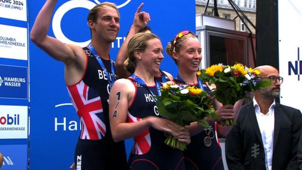 World Triathlon Series: Depleted Britain claim mixed relay bronze - BBC ...