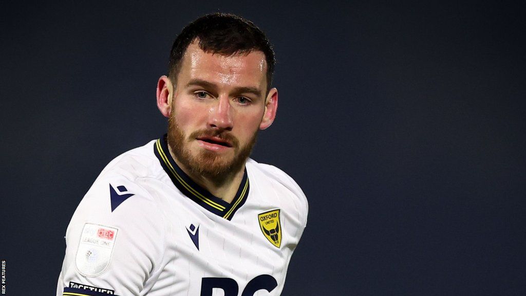 Elliott Moore: Oxford United captain signs new 'long-term' deal - BBC Sport