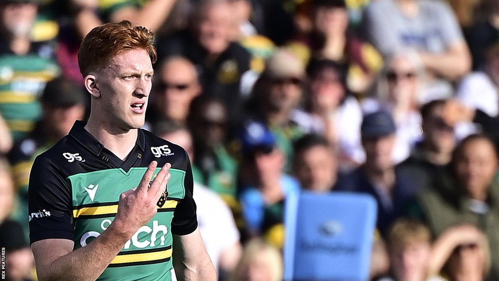 George Hendy: Northampton Saints full-back signs new deal - BBC Sport