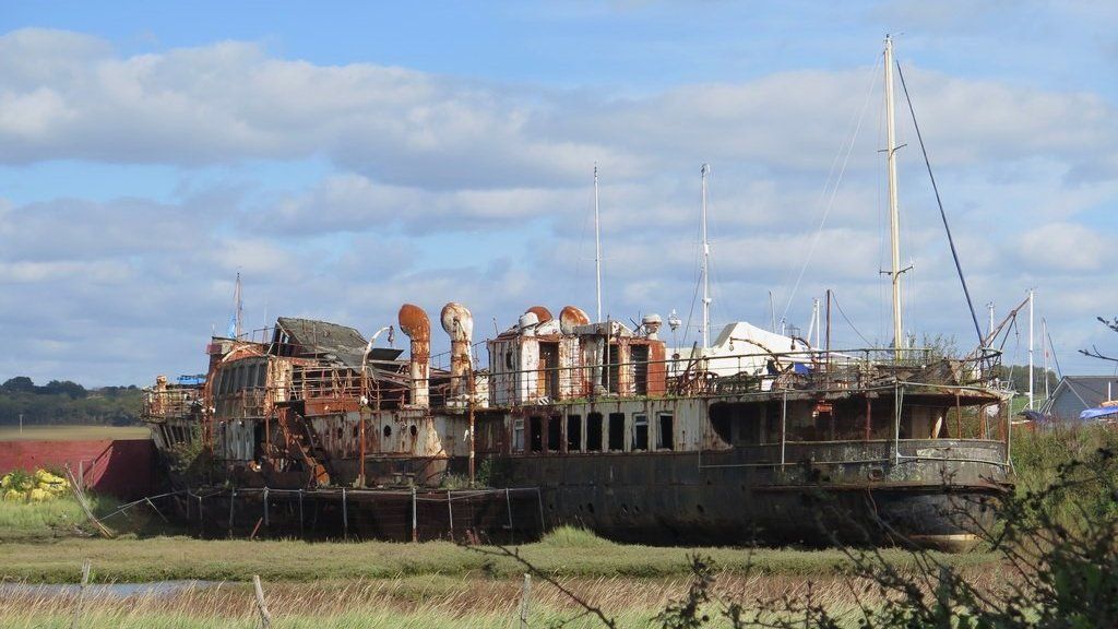 Medway Queen: Dunkirk ship to return home after latest revamp - BBC News