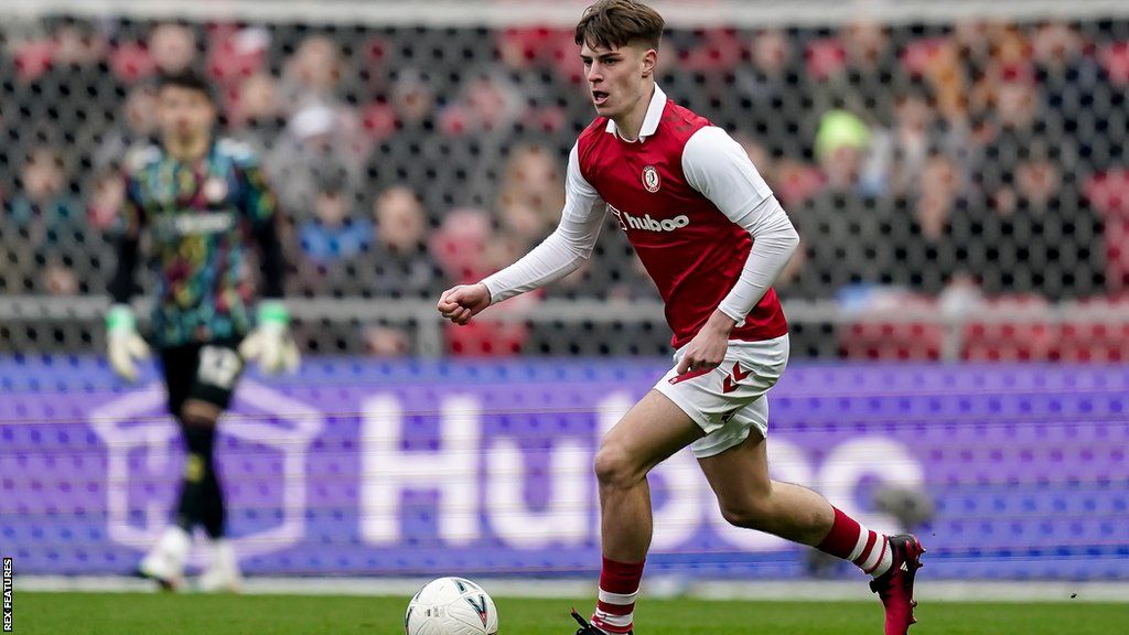 Alex Scott: Bristol City midfielder enjoying 'best' run of form - BBC Sport