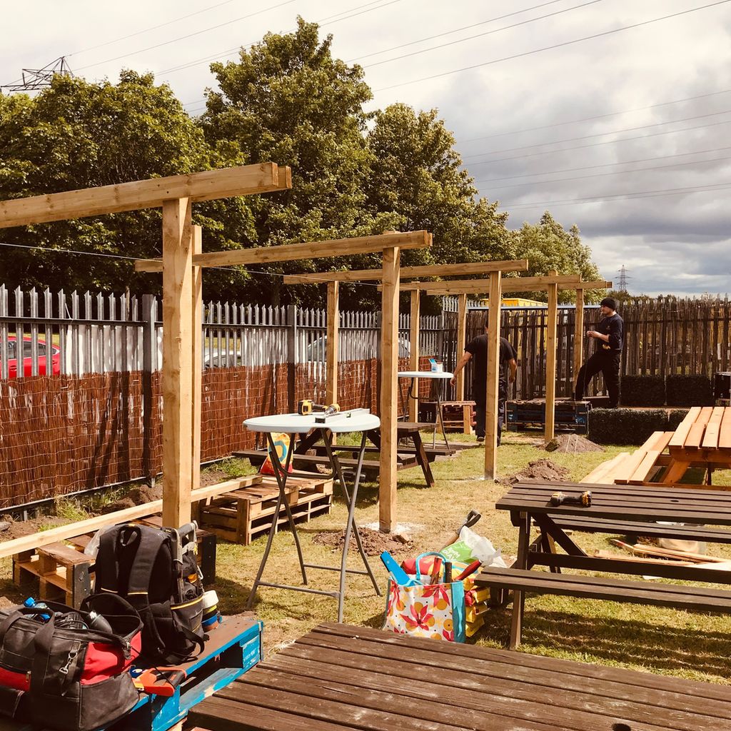 Covid brainwave: 'I turned my office into a cyclists' cafe' - BBC News