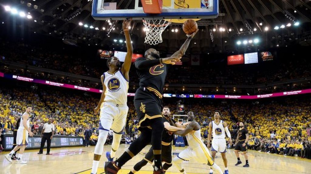 NBA highlights: Golden State beat Cleveland to win Championship - BBC Sport