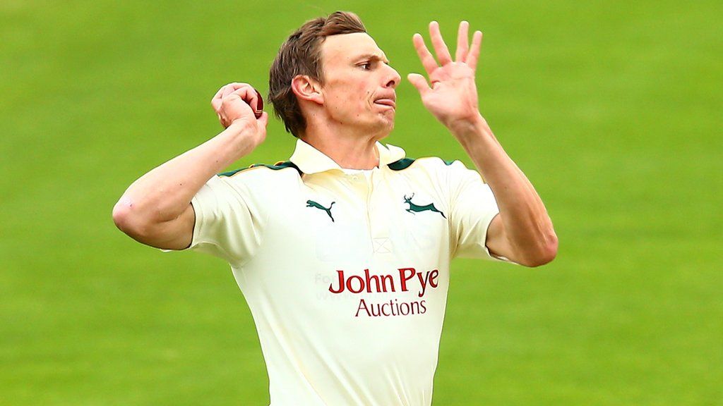 Will Gidman: Kent all-rounder extends deal - BBC Sport