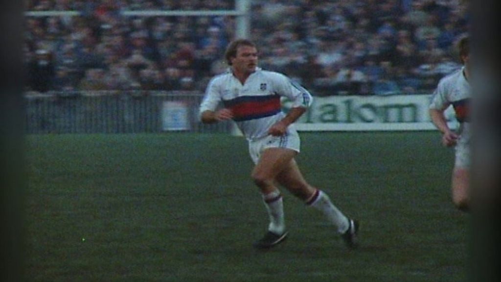 Super League Show: When 'King' Wally Lewis wowed Wakefield - BBC Sport