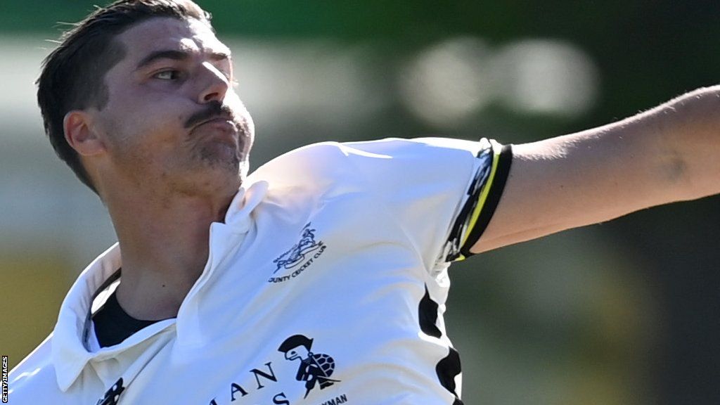 Marchant de Lange: Gloucestershire fast bowler out for the season - BBC ...