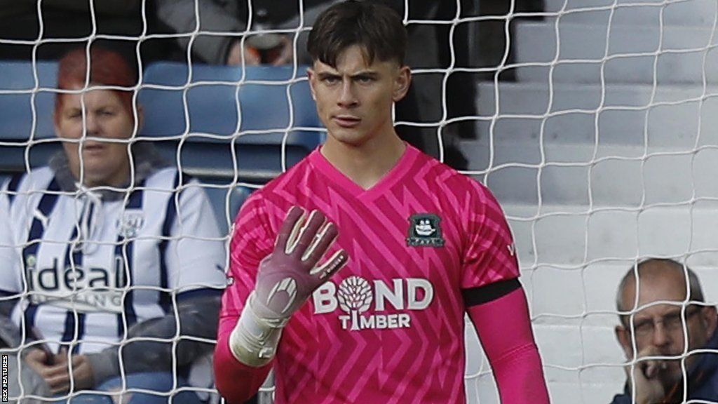Michael Cooper: Plymouth Argyle goalkeeper impresses on knee injury ...