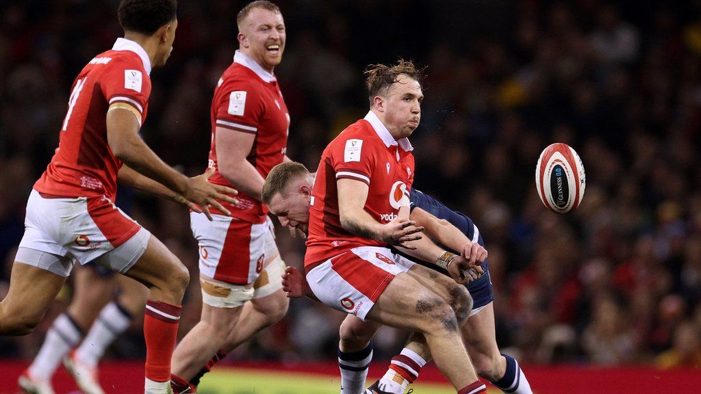 Six Nations 2024: New Wales fly-half Ioan Lloyd expected to face ...