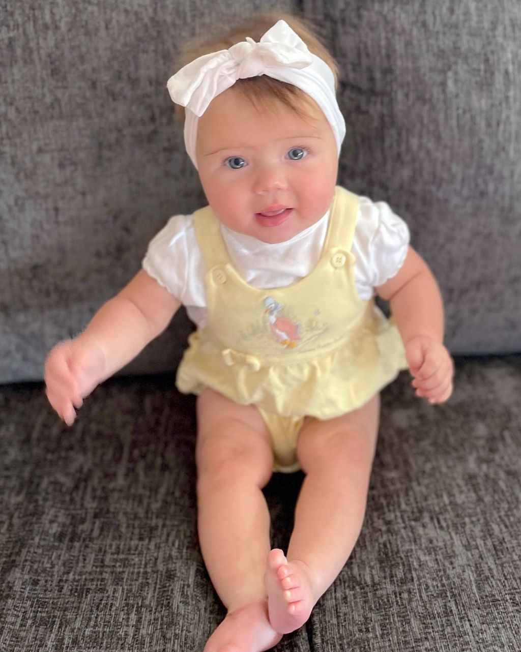 Baby's fight for her life with rare PPHN birth problem - BBC News