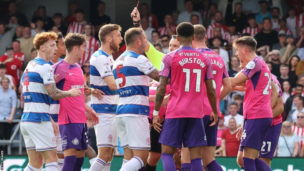 Queens Park Rangers 1-3 Sunderland: Jack Colback sent off as Black Cats ...