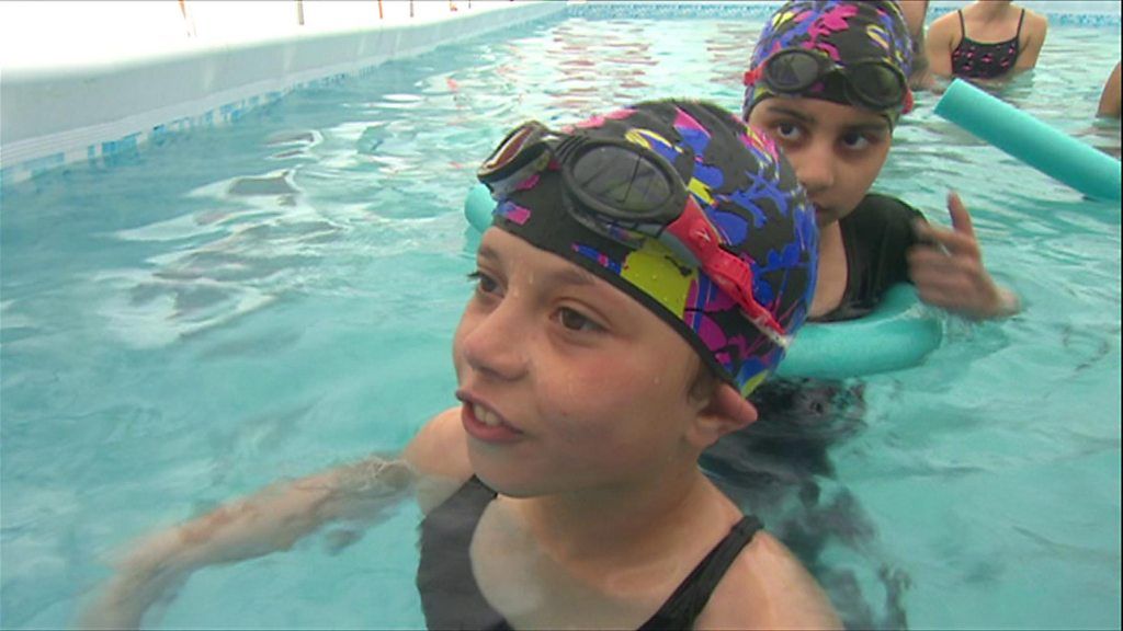 Pop-up pools to help kids learn to swim - BBC Newsround
