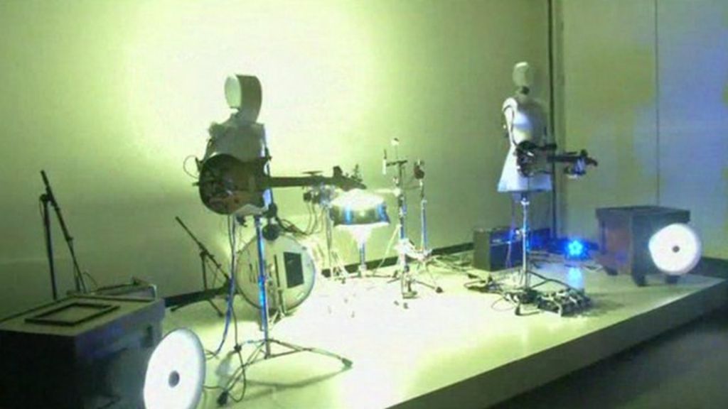 Japan's new robot band plays at music festival - BBC Newsround