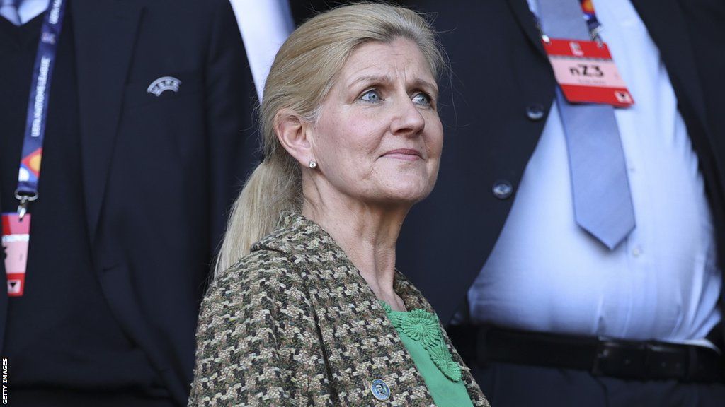 Fifa vice-presidency: IFA's David Martin loses role to FA chair Debbie ...
