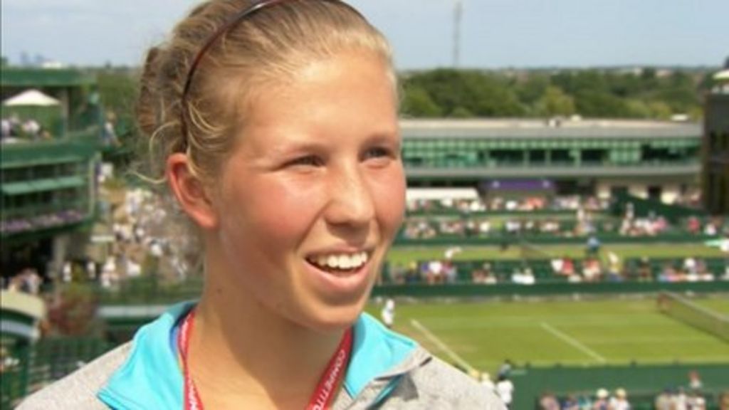Wimbledon 2015: Emily Arbuthnott benefits from experience - BBC Sport