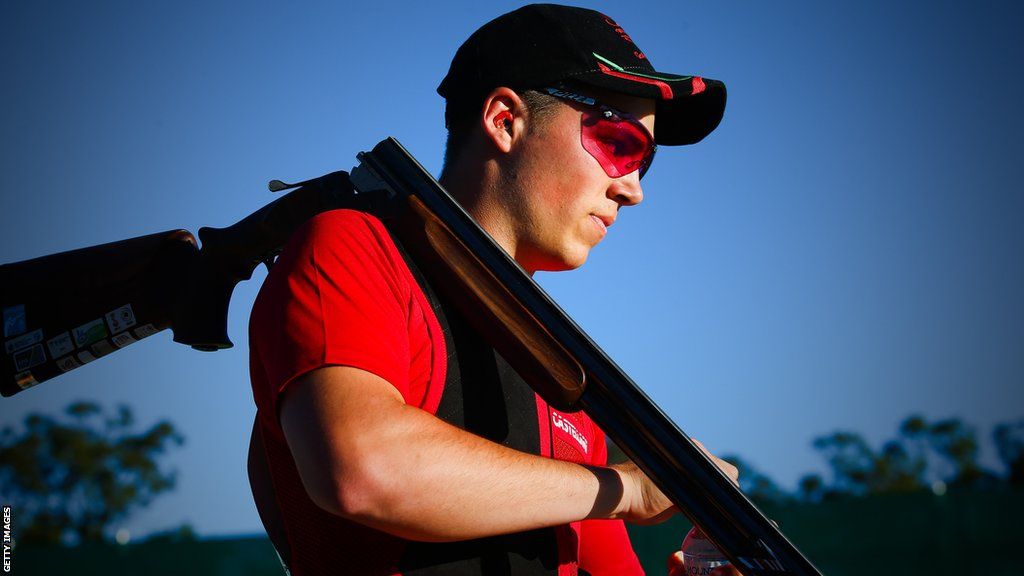 Ben Llewellin: Champion skeet shooter targets Olympic dream - BBC Sport