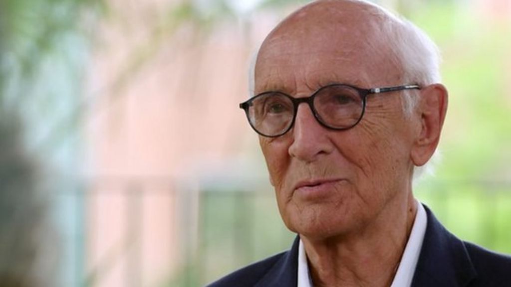 Barry Davies relives commentating on Diego Maradona against England in ...