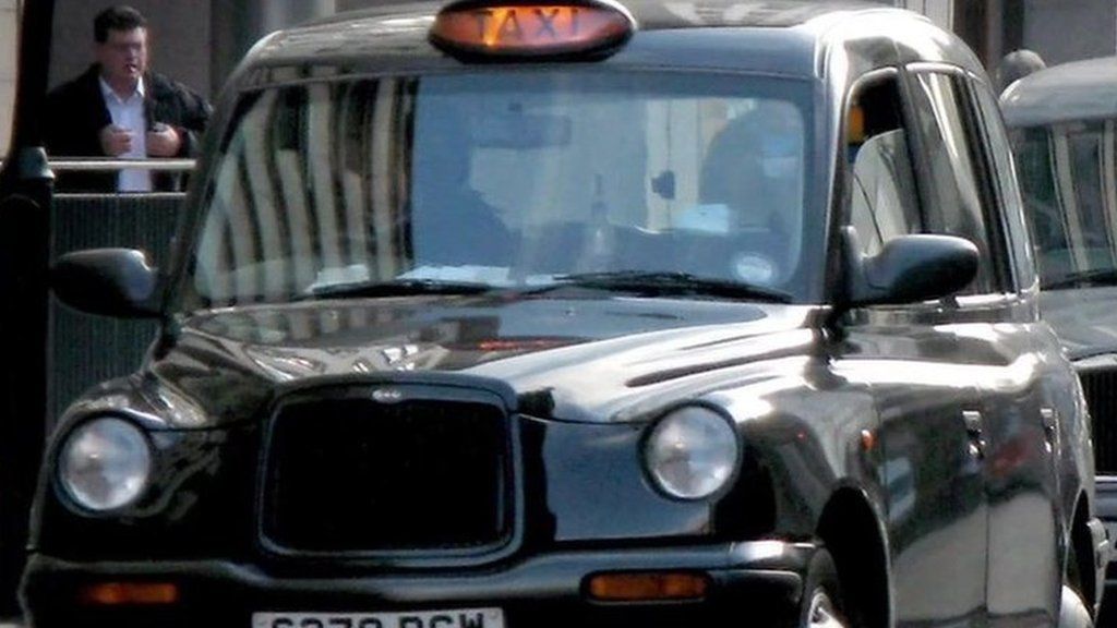 Police warning over fake taxis in Exeter - BBC News