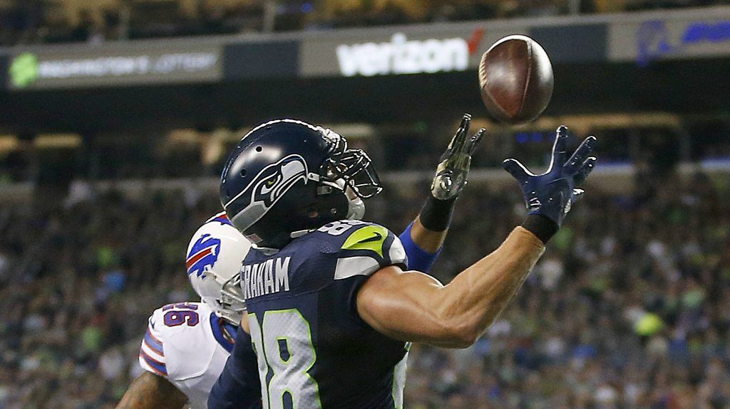 Jimmy Graham's two one-handed catches feature in NFL plays of the week ...