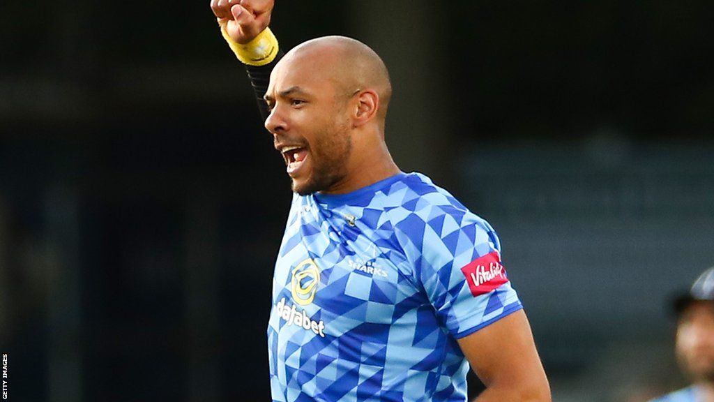 Tymal Mills: Sussex extend Twenty20 deal for England bowler - BBC Sport
