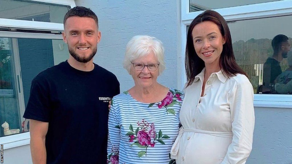 Matt Grimes Swansea City Captain On How His Own Experiences Make Him Proud To Wear Cancer Shirt