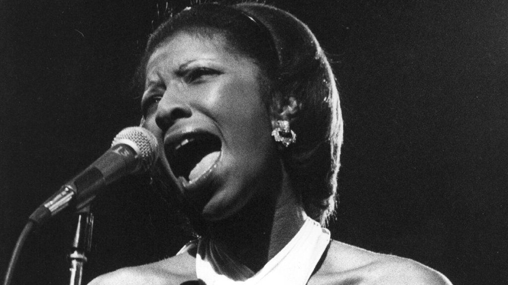 Musicians we lost in 2016 - BBC News