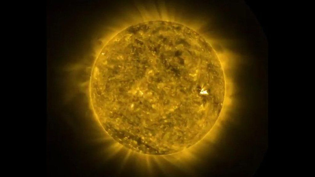 Timelapse footage captures Sun spinning - BBC Newsround