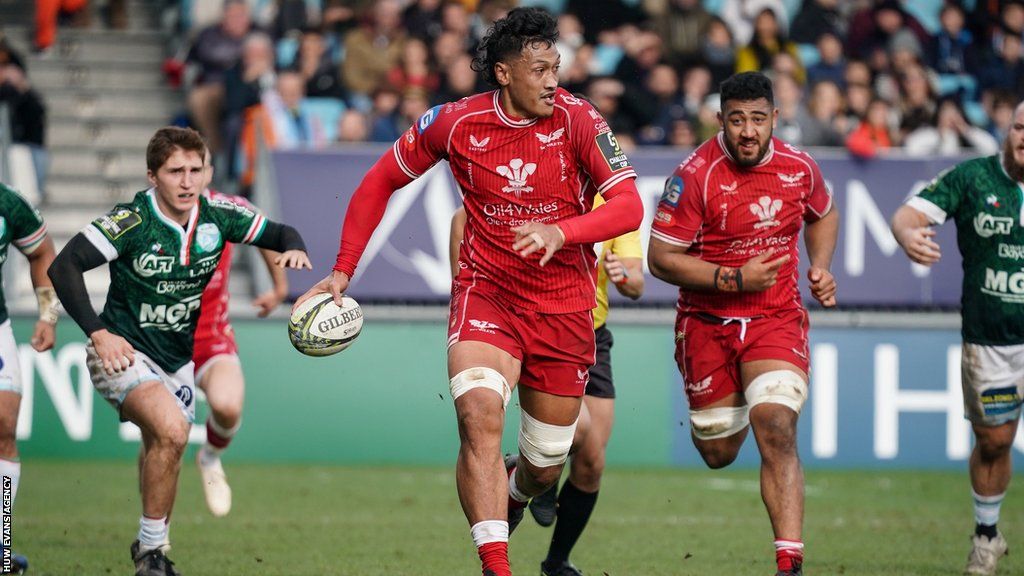 European Challenge Cup: Scarlets top Pool B with victory in Bayonne ...