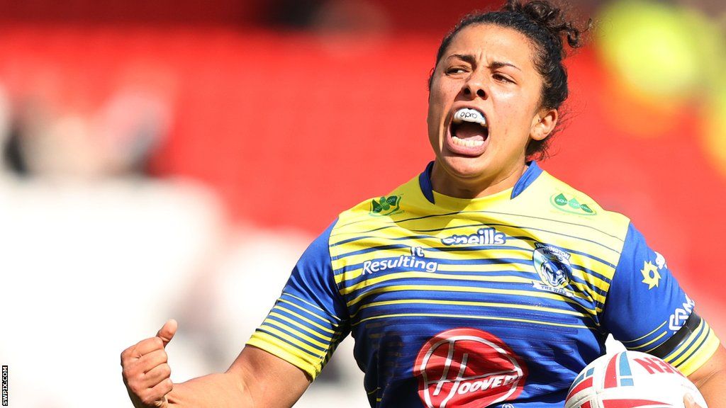 Georgia Sutherland: St Helens Women sign Warrington winger - BBC Sport