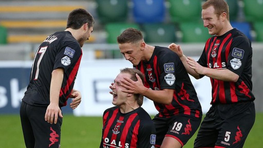 Jordan Owens goal puts Crues three clear at top as they beat Blues ...