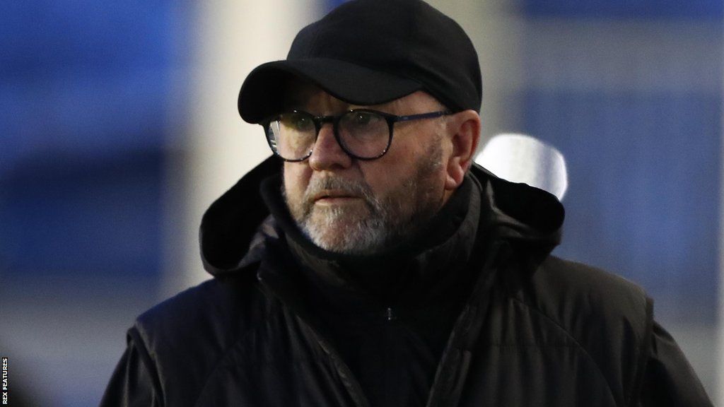 Gary Johnson: Torquay United boss frustrated with injuries - BBC Sport