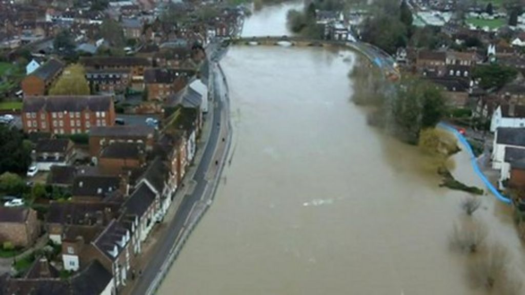 How technology helps improve our flood defences - BBC Weather