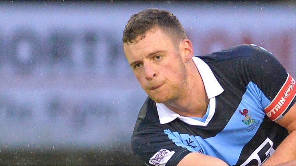 Irish Senior Cup:Lisnagarvey and UCD book final spots - BBC Sport