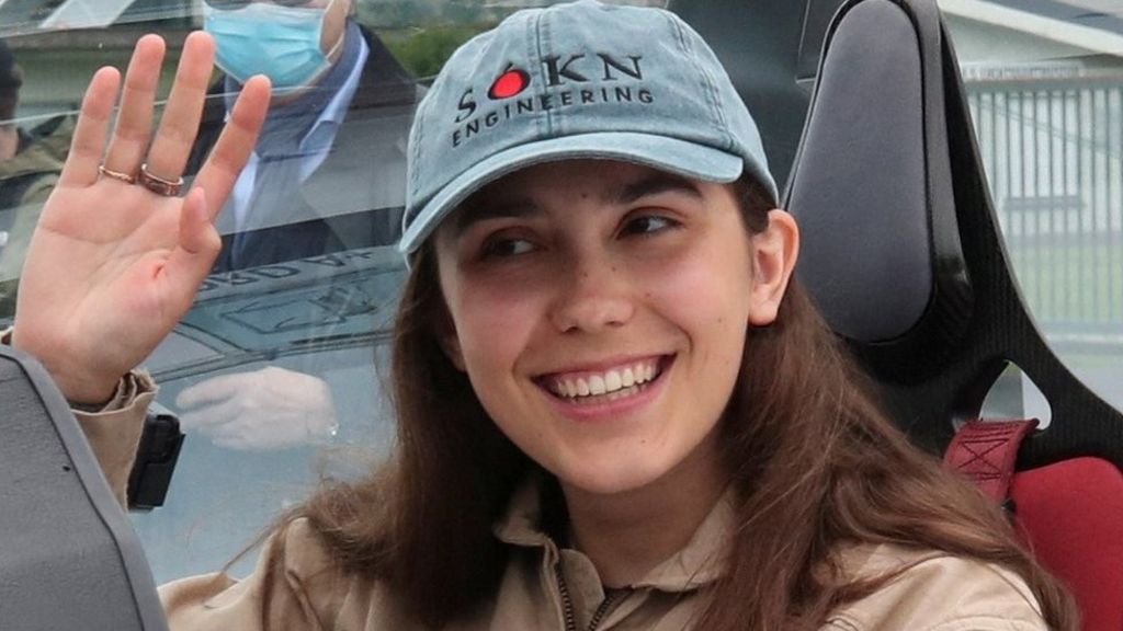 Zara Rutherford: Teen pilot becomes the youngest woman to fly solo ...