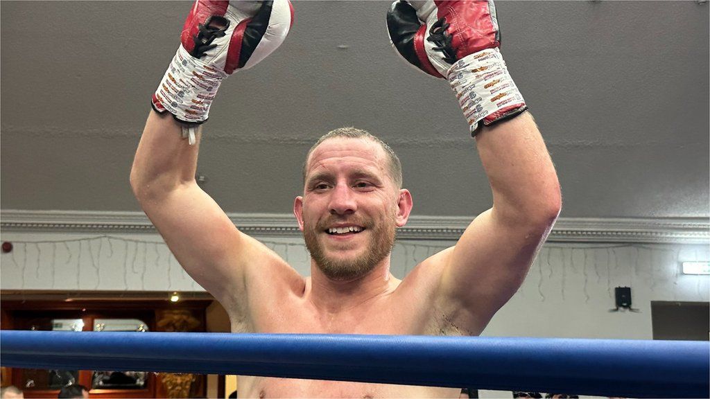 Ryan Walsh: Norfolk fighter wants to keep busy after comeback win - BBC ...