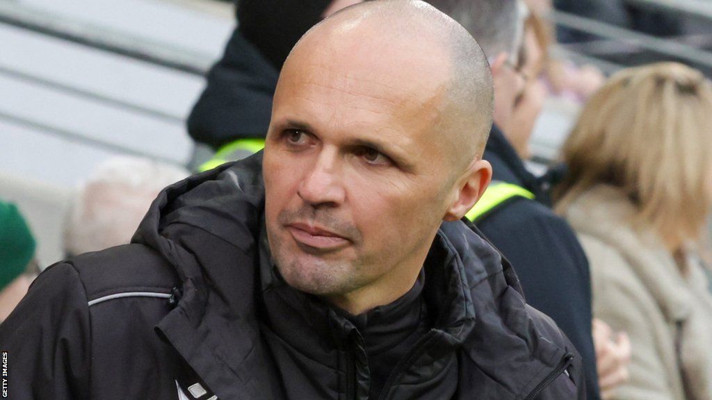 Matthew Etherington: Colchester United sack head coach - BBC Sport