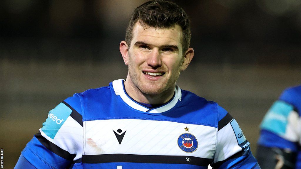 Ben Spencer: Club captain agrees to contract extension at Bath - BBC Sport