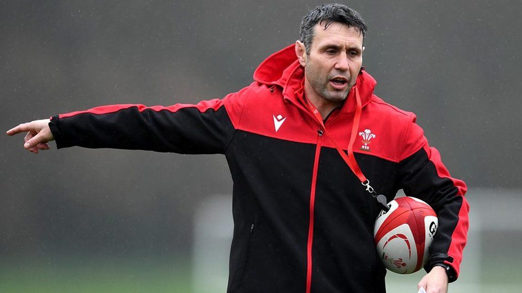 Stephen Jones: Attack coach says Wales understand fans' frustrations ...